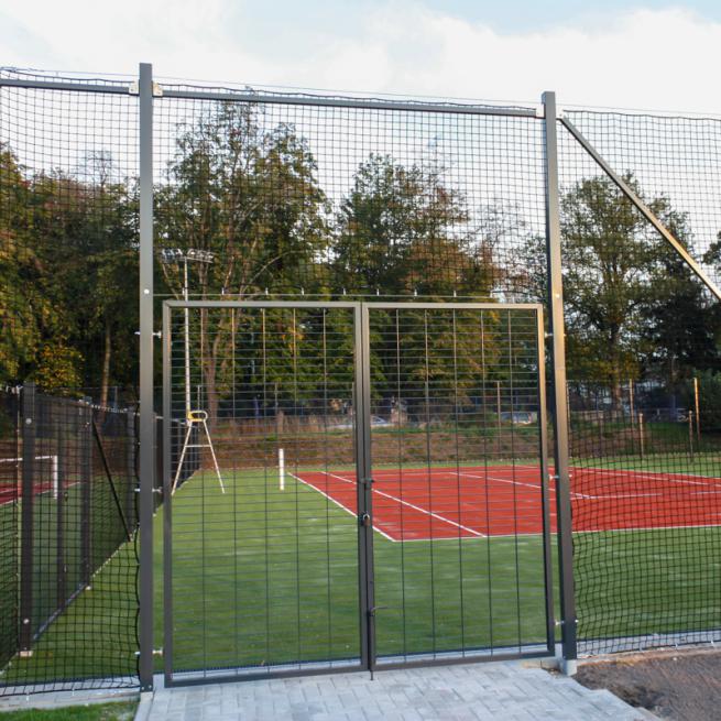 ENTRY GATE - FILLING FENCE PANEL