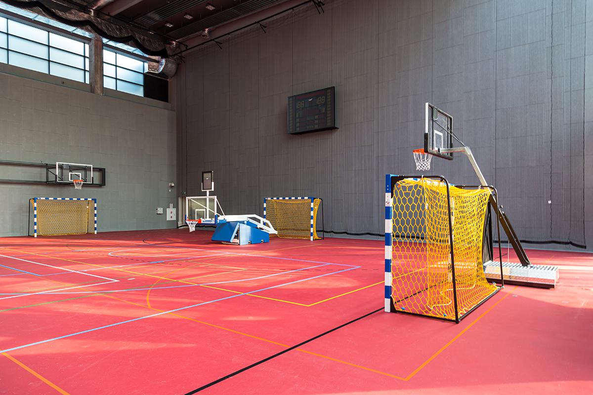 Ball catching nets vertical start constructions